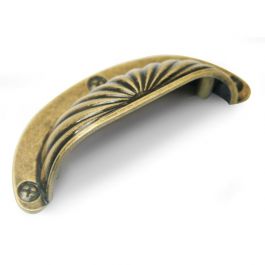 Shell Cup Handle, Antique Brass, 64mm